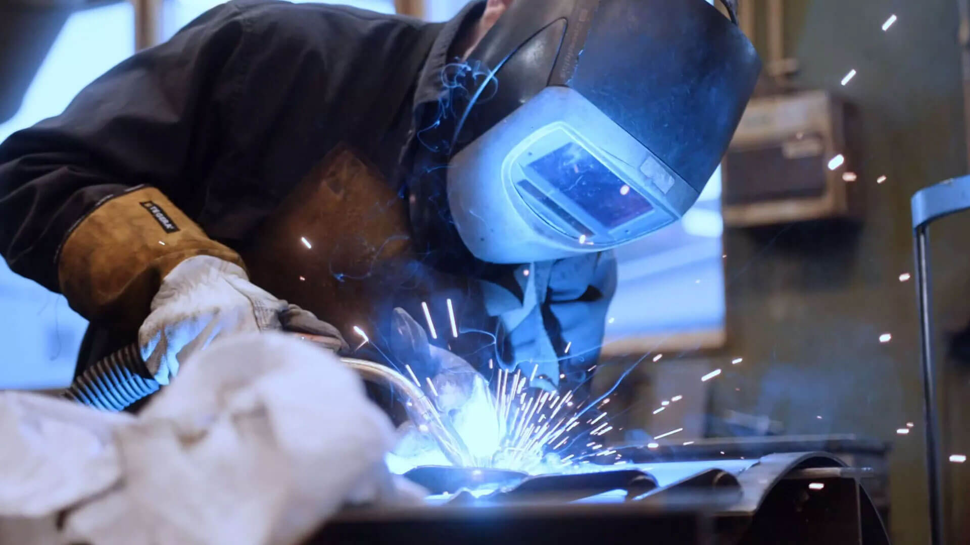 Svetsning i Enköping, Bålsta & Mälardalen | Logicut